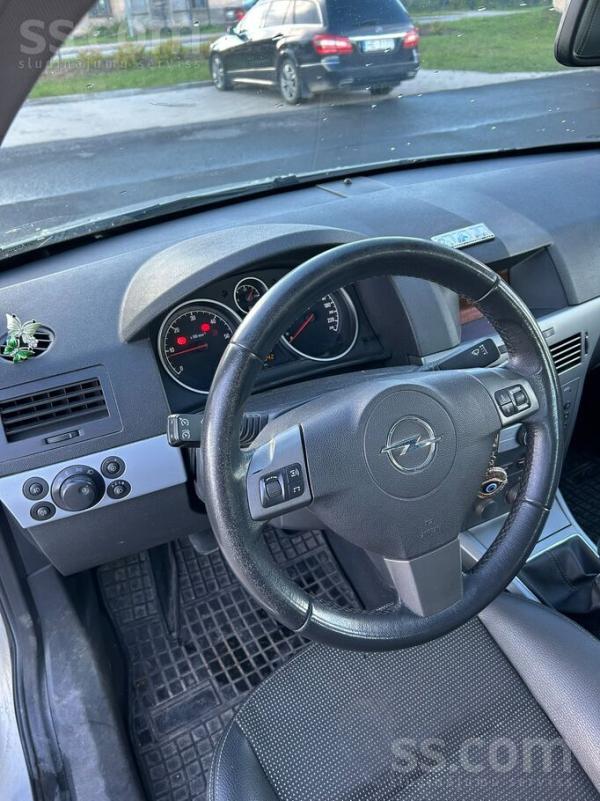 Pelēks Opel Astra 2007 Aizkraukle, ar dzinēja tilpumu 1.70 L un nobraukumu 242 tūkst. km par 850 €, foto 5 vietnē AUTOMOTO.COM.LV