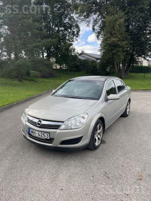 Pelēks Opel Astra 2007 Rīga, ar dzinēja tilpumu 1.60 L un nobraukumu 186 tūkst. km par 1300 €, foto  vietnē AUTOMOTO.COM.LV