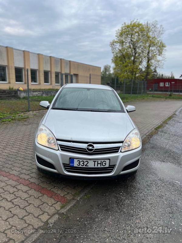 Pelēks Opel Astra 2008 Tallina, ar dzinēja tilpumu 1.60 L un nobraukumu 233 tūkst. km par 1500 €, foto 2 vietnē AUTOMOTO.COM.LV
