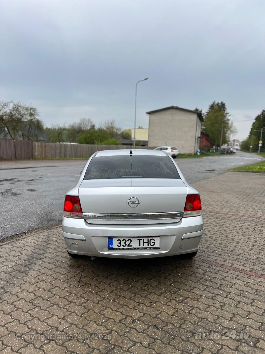 Серый Опель Астра 2008 в Таллин, объемом двигателя 1.60 л и пробегом 233 тыс. км за 1500 €, фото 5 на AUTOMOTO.COM.LV