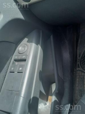 Grey Opel Astra 2008 in Preili, with an engine capacity of 1.60 L and mileage of 247 thousand km for 1980 €, photo 11 on AUTOMOTO.COM.LV
