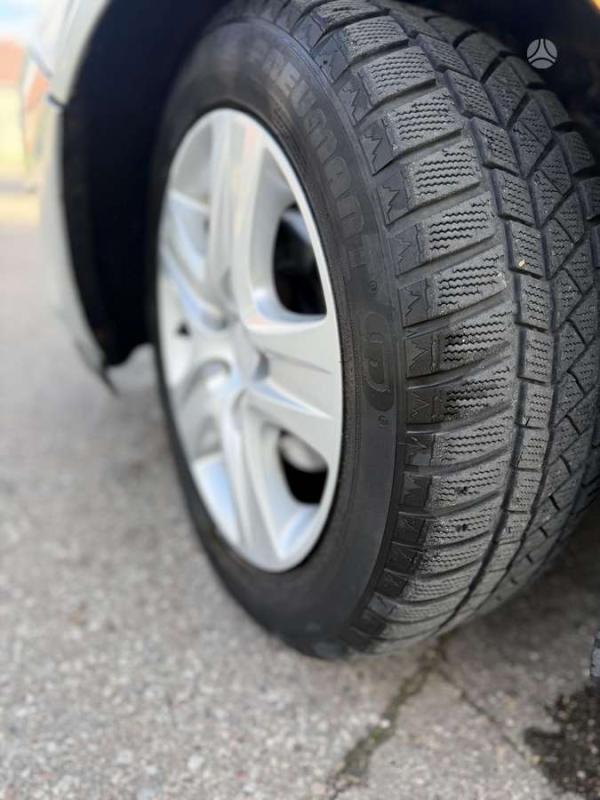 Grey Opel Astra 2009 in Kaunas, with an engine capacity of 1.60 L and mileage of 170 thousand km for 850 €, photo 11 on AUTOMOTO.COM.LV