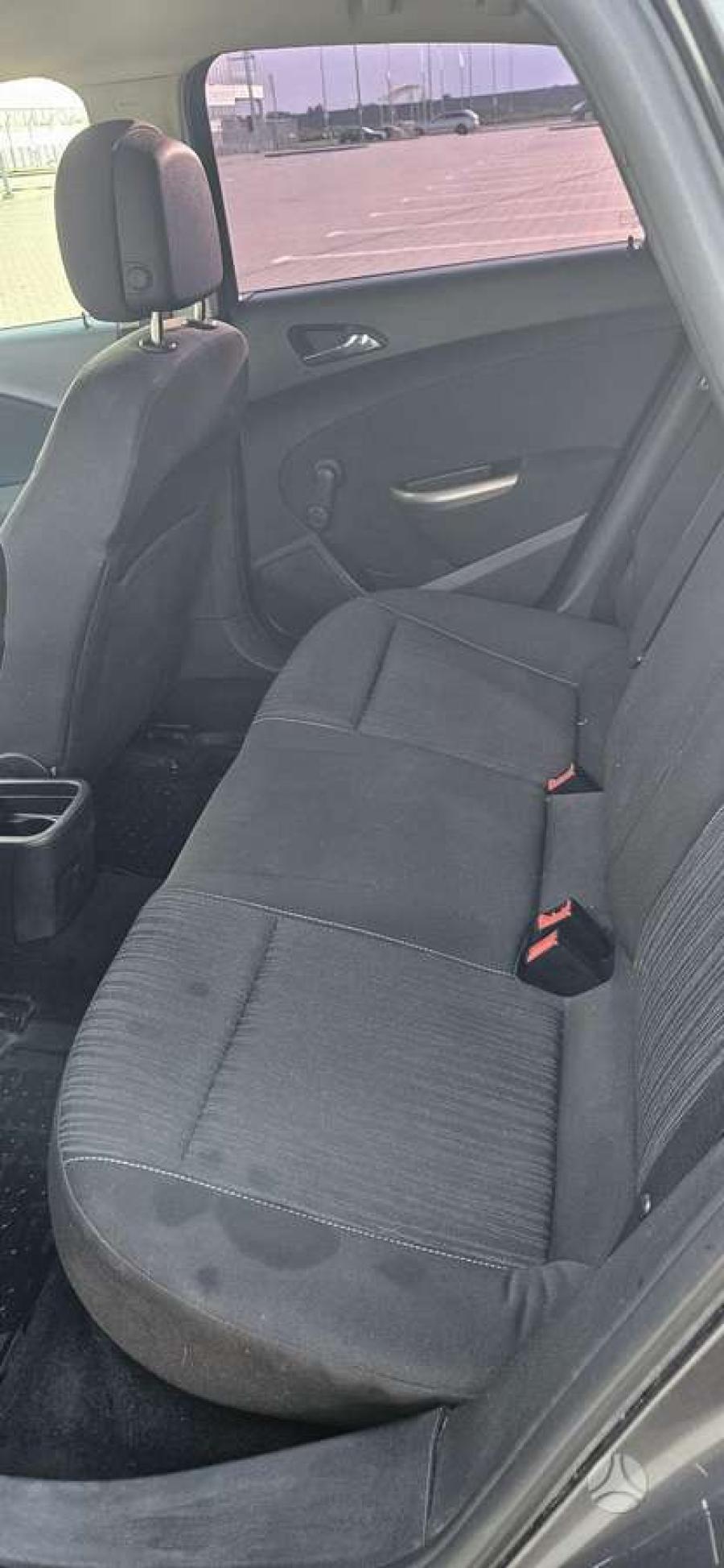 Pelēks Opel Astra 2011 Kauņa, ar dzinēja tilpumu 1.69 L un nobraukumu 244 tūkst. km par 1100 €, foto 12 vietnē AUTOMOTO.COM.LV