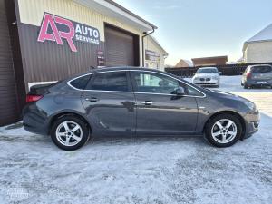 Grey Opel Astra 2012 in Vilnius, with an engine capacity of 1.70 L and mileage of 258 thousand km for 4150 €, photo 3 on AUTOMOTO.COM.LV
