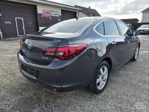 Pelēks Opel Astra 2012 Viļņa, ar dzinēja tilpumu 1.70 L un nobraukumu 258 tūkst. km par 3950 €, foto 5 vietnē AUTOMOTO.COM.LV