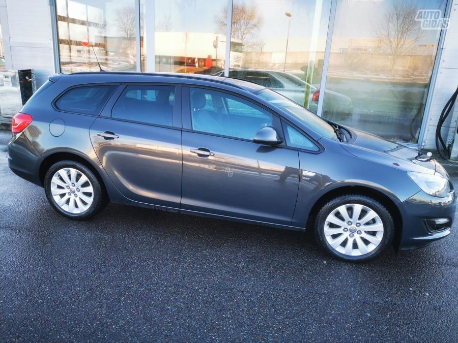 Grey Opel Astra 2014 in Klaipeda, with an engine capacity of 1.70 L and mileage of 197 thousand km for 4490 €, photo 10 on AUTOMOTO.COM.LV