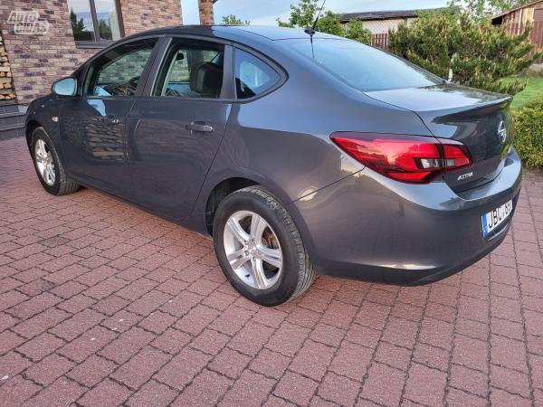 Pelēks Opel Astra 2014 Viļņa, ar dzinēja tilpumu 1.20 L un nobraukumu 99 tūkst. km par 4200 €, foto 3 vietnē AUTOMOTO.COM.LV