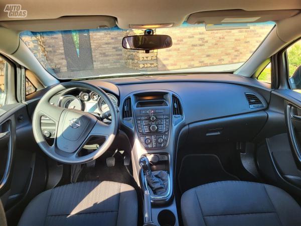 Pelēks Opel Astra 2014 Viļņa, ar dzinēja tilpumu 1.20 L un nobraukumu 99 tūkst. km par 4200 €, foto 7 vietnē AUTOMOTO.COM.LV