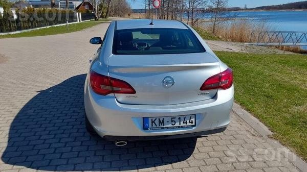 Pelēks Opel Astra 2016 Rīga, ar dzinēja tilpumu 1.40 L un nobraukumu 88 tūkst. km par 6998 €, foto 4 vietnē AUTOMOTO.COM.LV