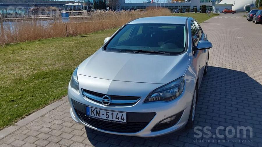 Grey Opel Astra 2016 in Riga, with an engine capacity of 1.40 L and mileage of 88 thousand km for 6998 €, photo 6 on AUTOMOTO.COM.LV