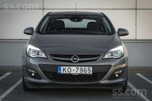 Grey Opel Astra 2017 in Riga, with an engine capacity of 1.40 L and mileage of 79 thousand km for 7990 €, photo 3 on AUTOMOTO.COM.LV