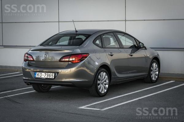 Pelēks Opel Astra 2017 Rīga, ar dzinēja tilpumu 1.40 L un nobraukumu 79 tūkst. km par 7990 €, foto 4 vietnē AUTOMOTO.COM.LV