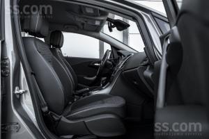 Grey Opel Astra 2017 in Riga, with an engine capacity of 1.40 L and mileage of 79 thousand km for 7990 €, photo 11 on AUTOMOTO.COM.LV