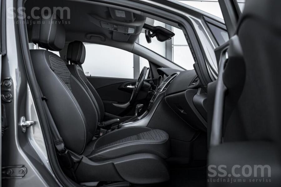 Grey Opel Astra 2017 in Riga, with an engine capacity of 1.40 L and mileage of 79 thousand km for 7990 €, photo 11 on AUTOMOTO.COM.LV
