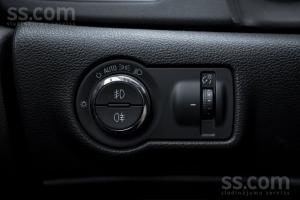 Grey Opel Astra 2017 in Riga, with an engine capacity of 1.40 L and mileage of 79 thousand km for 7990 €, photo 16 on AUTOMOTO.COM.LV