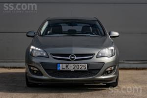 Grey Opel Astra 2019 in Riga, with an engine capacity of 1.60 L and mileage of 0 thousand km for 900 €, photo 2 on AUTOMOTO.COM.LV