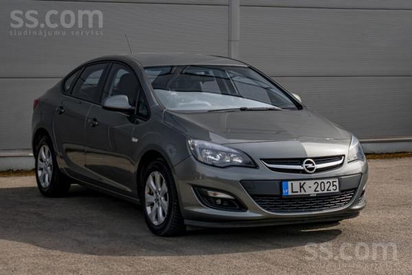 Grey Opel Astra 2019 in Riga, with an engine capacity of 1.60 L and mileage of 0 thousand km for 900 €, photo 3 on AUTOMOTO.COM.LV