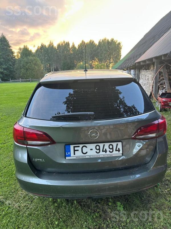 Grey Opel Astra 2022 in Ogre, with an engine capacity of 1.20 L and mileage of 0 thousand km for 6000 €, photo 3 on AUTOMOTO.COM.LV