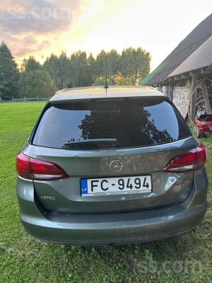Grey Opel Astra 2022 in Ogre, with an engine capacity of 1.20 L and mileage of 0 thousand km for 6000 €, photo 3 on AUTOMOTO.COM.LV