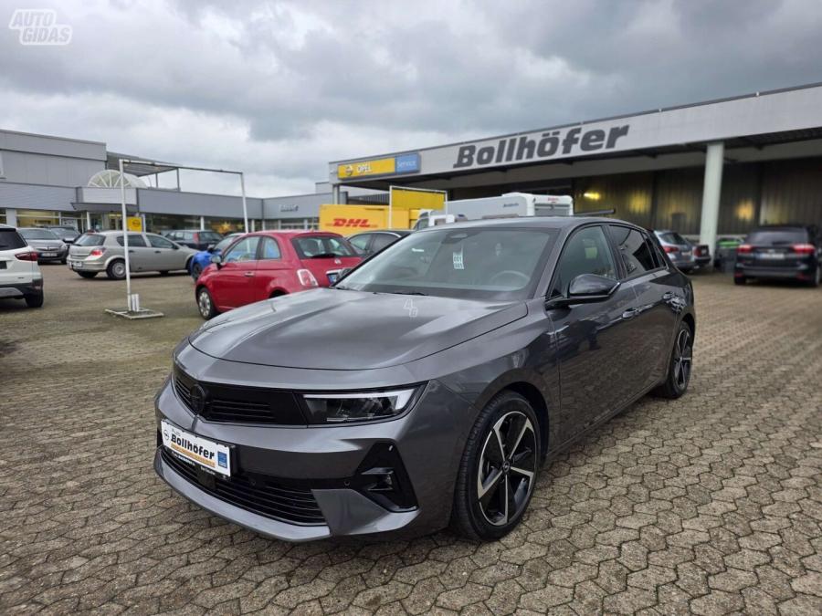Grey Opel Astra 2024 in Kaunas, with an engine capacity of 1.20 L and mileage of 27 thousand km for 24102 €, photo 1 on AUTOMOTO.COM.LV