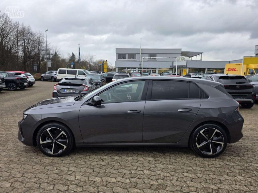 Grey Opel Astra 2024 in Kaunas, with an engine capacity of 1.20 L and mileage of 27 thousand km for 24102 €, photo 2 on AUTOMOTO.COM.LV