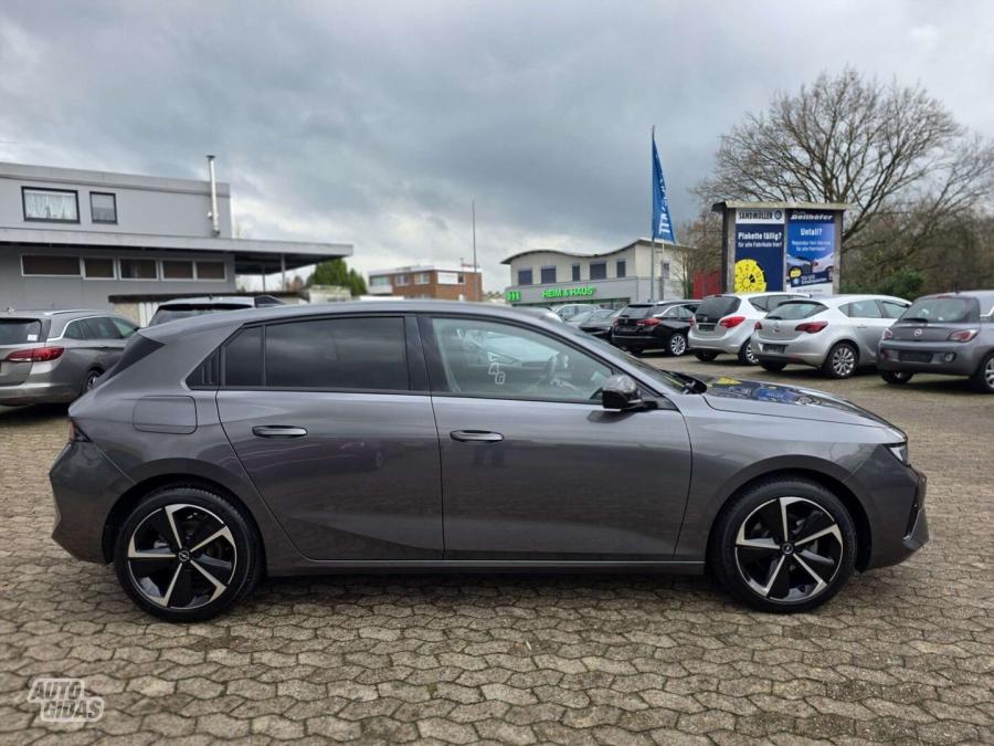 Grey Opel Astra 2024 in Kaunas, with an engine capacity of 1.20 L and mileage of 27 thousand km for 24102 €, photo 5 on AUTOMOTO.COM.LV