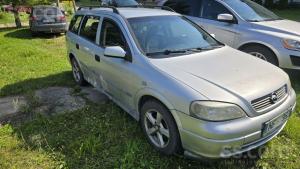 Pelēks Opel Astra 1999 Rēzekne, ar dzinēja tilpumu 2.00 L un nobraukumu 350 tūkst. km par 1000 €, foto 3 vietnē AUTOMOTO.COM.LV