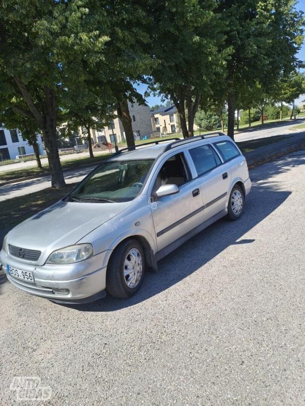 Grey Opel Astra 1999 in Klaipeda, with an engine capacity of 1.60 L and mileage of 232 thousand km for 600 €, photo 1 on AUTOMOTO.COM.LV
