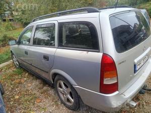 Grey Opel Astra 1999 in Tukums, with an engine capacity of 2.00 L and mileage of 385 thousand km for 350 €, photo 4 on AUTOMOTO.COM.LV