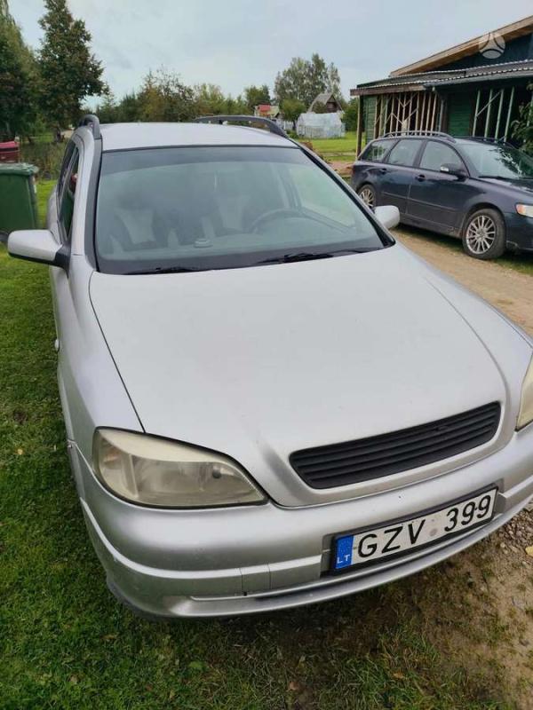 Pelēks Opel Astra 2000 Biržai, ar dzinēja tilpumu 1.70 L un nobraukumu 240 tūkst. km par 650 €, foto 1 vietnē AUTOMOTO.COM.LV