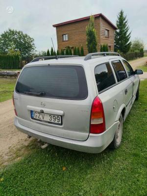Pelēks Opel Astra 2000 Biržai, ar dzinēja tilpumu 1.70 L un nobraukumu 240 tūkst. km par 650 €, foto 3 vietnē AUTOMOTO.COM.LV