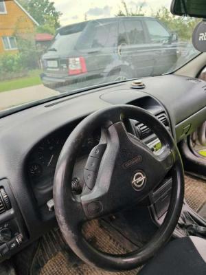 Pelēks Opel Astra 2000 Biržai, ar dzinēja tilpumu 1.70 L un nobraukumu 240 tūkst. km par 650 €, foto 7 vietnē AUTOMOTO.COM.LV