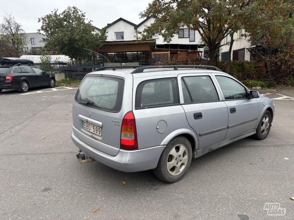 Grey Opel Astra 2000 in Vilnius, with an engine capacity of 1.60 L and mileage of 220 thousand km for 760 €, photo 6 on AUTOMOTO.COM.LV