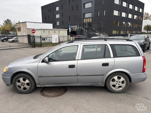 Grey Opel Astra 2000 in Vilnius, with an engine capacity of 1.60 L and mileage of 220 thousand km for 760 €, photo 9 on AUTOMOTO.COM.LV