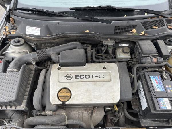 Grey Opel Astra 2000 in Vilnius, with an engine capacity of 1.60 L and mileage of 220 thousand km for 760 €, photo 11 on AUTOMOTO.COM.LV