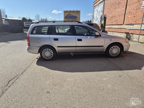 Grey Opel Astra 2001 in Siauliai, with an engine capacity of 2.00 L and mileage of 318 thousand km for 1200 €, photo 1 on AUTOMOTO.COM.LV