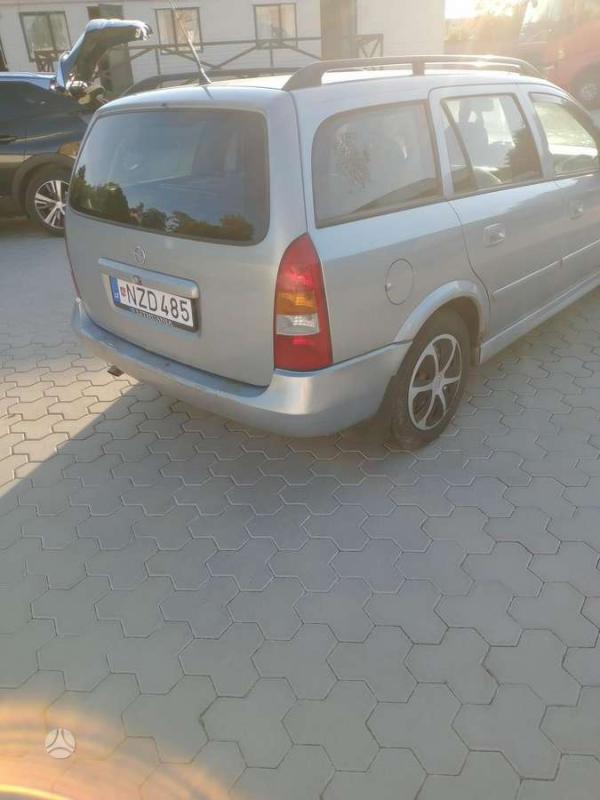 Pelēks Opel Astra 2002 Šalčininkai, ar dzinēja tilpumu 2.00 L un nobraukumu 360 tūkst. km par 500 €, foto 3 vietnē AUTOMOTO.COM.LV