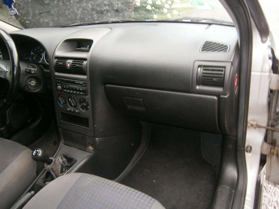 Grey Opel Astra 2002 in Kaisiadorys, with an engine capacity of 2.17 L and mileage of 284 thousand km for 600 €, photo 13 on AUTOMOTO.COM.LV