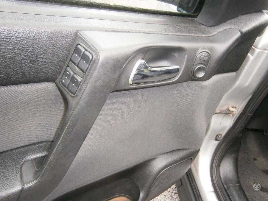 Grey Opel Astra 2002 in Kaisiadorys, with an engine capacity of 2.17 L and mileage of 284 thousand km for 600 €, photo 15 on AUTOMOTO.COM.LV