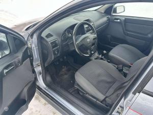 Pelēks Opel Astra 2003 Vilkaviškis, ar dzinēja tilpumu 1.60 L un nobraukumu 200 tūkst. km par 950 €, foto 10 vietnē AUTOMOTO.COM.LV
