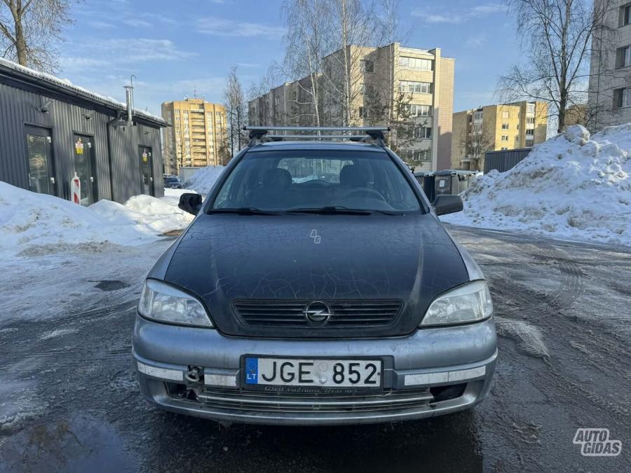 Pelēks Opel Astra 2003 Panevēža, ar dzinēja tilpumu 1.70 L un nobraukumu 256 tūkst. km par 400 €, foto 2 vietnē AUTOMOTO.COM.LV