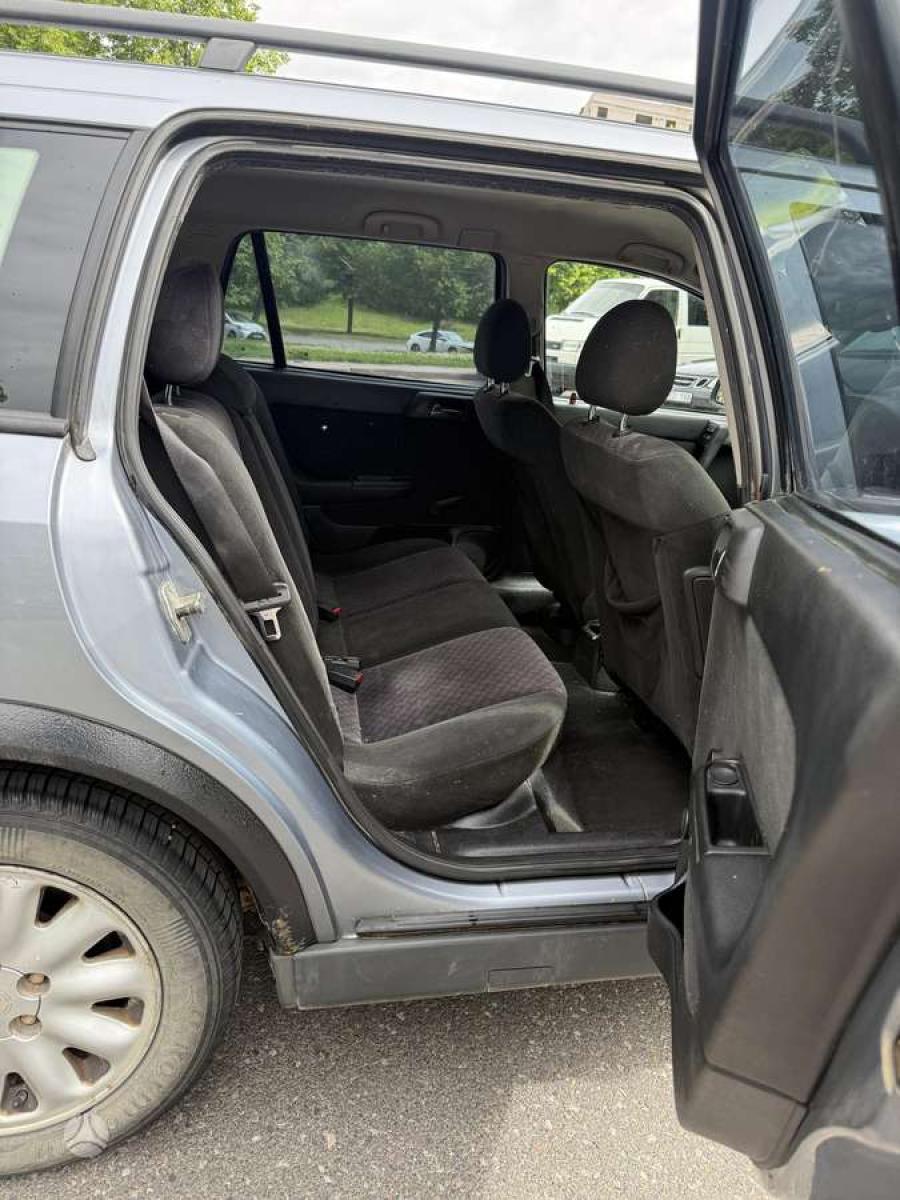 Pelēks Opel Astra 2003 Viļņa, ar dzinēja tilpumu 2.00 L un nobraukumu 275 tūkst. km par 500 €, foto 10 vietnē AUTOMOTO.COM.LV