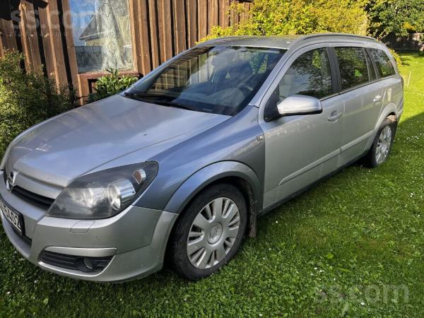 Grey Opel Astra 2003 in Gulbene, with an engine capacity of 1.60 L and mileage of 0 thousand km for 600 €, photo 2 on AUTOMOTO.COM.LV