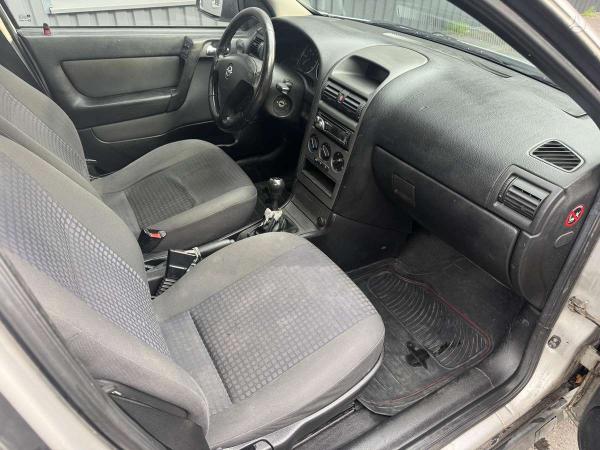 Grey Opel Astra 2003 in Alytus, with an engine capacity of 2.00 L and mileage of 308 thousand km for 1000 €, photo 10 on AUTOMOTO.COM.LV