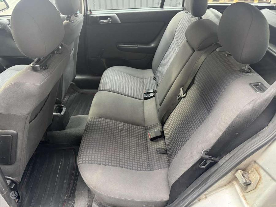 Grey Opel Astra 2003 in Alytus, with an engine capacity of 2.00 L and mileage of 308 thousand km for 1000 €, photo 25 on AUTOMOTO.COM.LV
