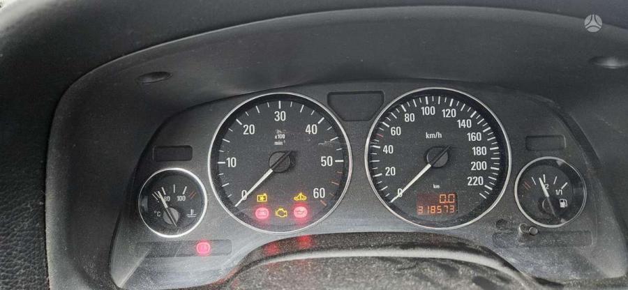 Pelēks Opel Astra 2003 Šauļi, ar dzinēja tilpumu 2.00 L un nobraukumu 319 tūkst. km par 550 €, foto 7 vietnē AUTOMOTO.COM.LV