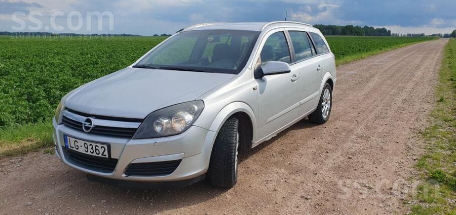 Pelēks Opel Astra 2004 Bauska, ar dzinēja tilpumu 1.70 L un nobraukumu 288 tūkst. km par 1150 €, foto 1 vietnē AUTOMOTO.COM.LV