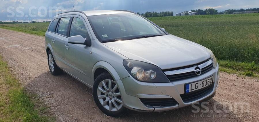 Pelēks Opel Astra 2004 Bauska, ar dzinēja tilpumu 1.70 L un nobraukumu 288 tūkst. km par 1150 €, foto 2 vietnē AUTOMOTO.COM.LV