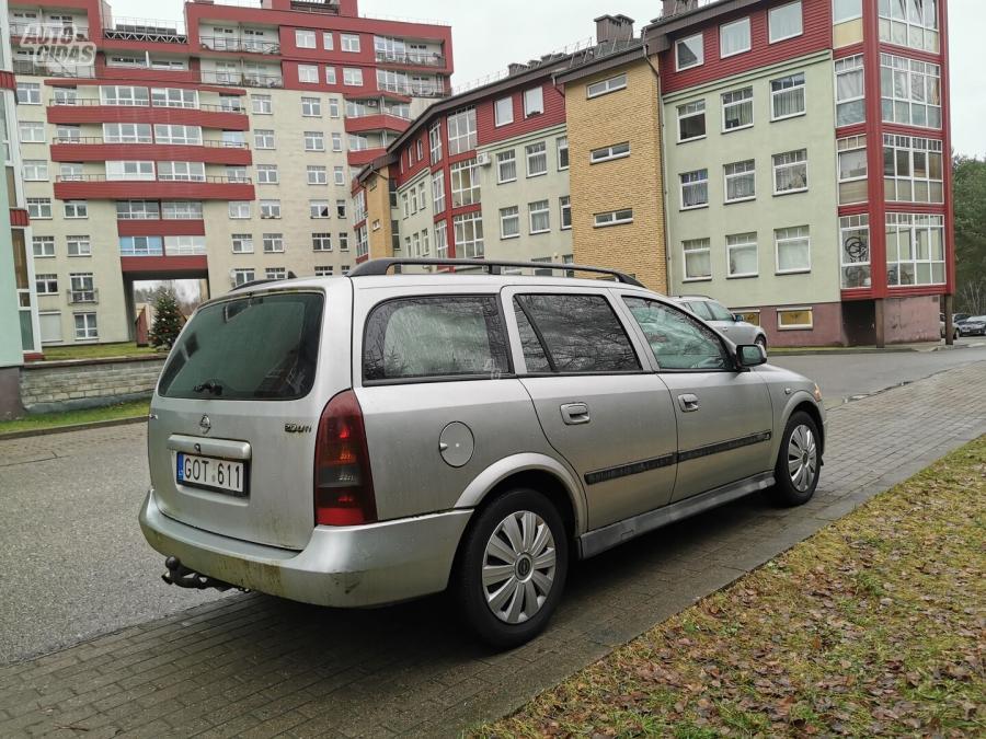 Grey Opel Astra 2004 in Vilnius, with an engine capacity of 2.00 L and mileage of 300 thousand km for 350 €, photo 3 on AUTOMOTO.COM.LV