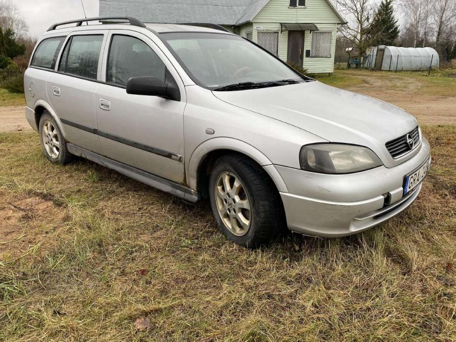 Grey Opel Astra 2004 in Vilnius, with an engine capacity of 2.00 L and mileage of 330 thousand km for 320 €, photo 3 on AUTOMOTO.COM.LV